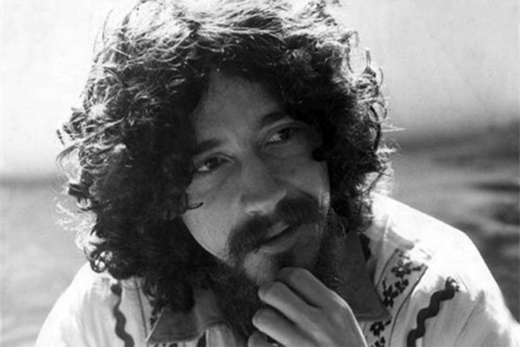 TOCA RAUL!!! E lá se vão 30 anos sem o 'Maluco Beleza'. Veja vídeos